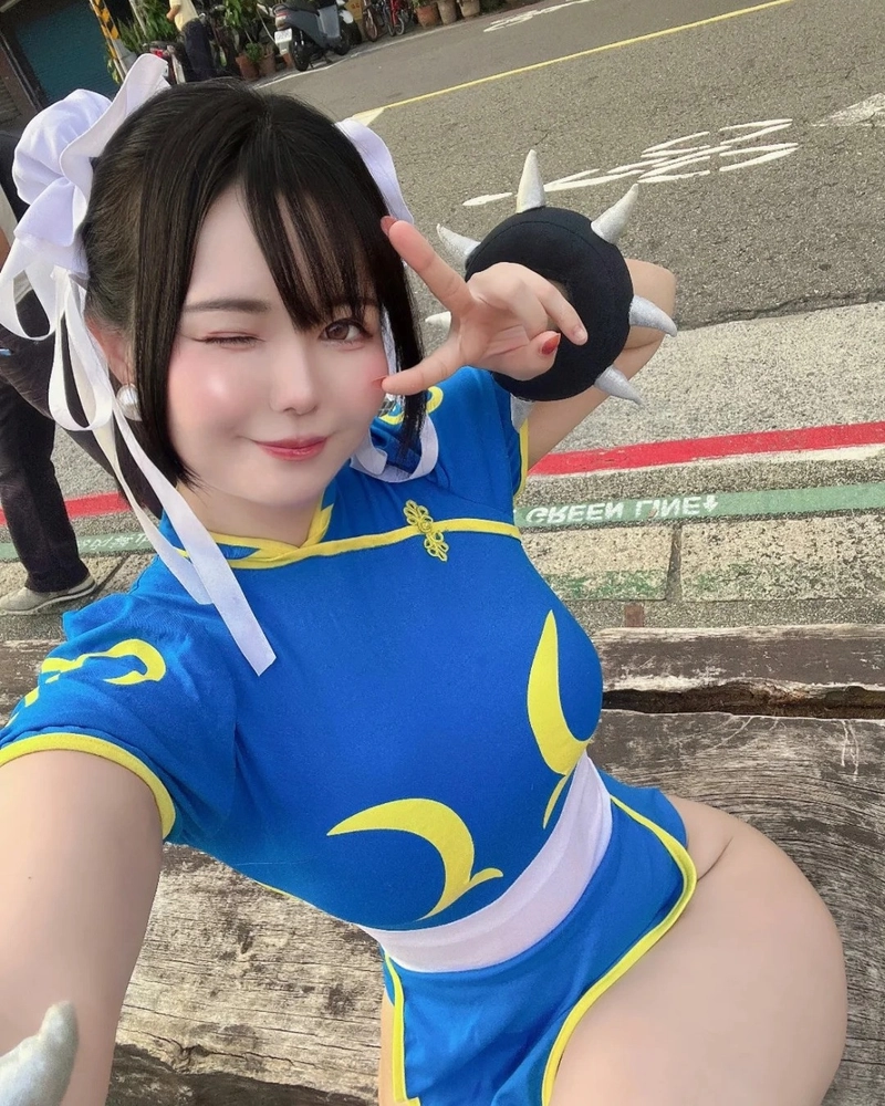 188+ ảnh Chun Li cosplay đẹp gợi cảm khiến fan mê mẩn