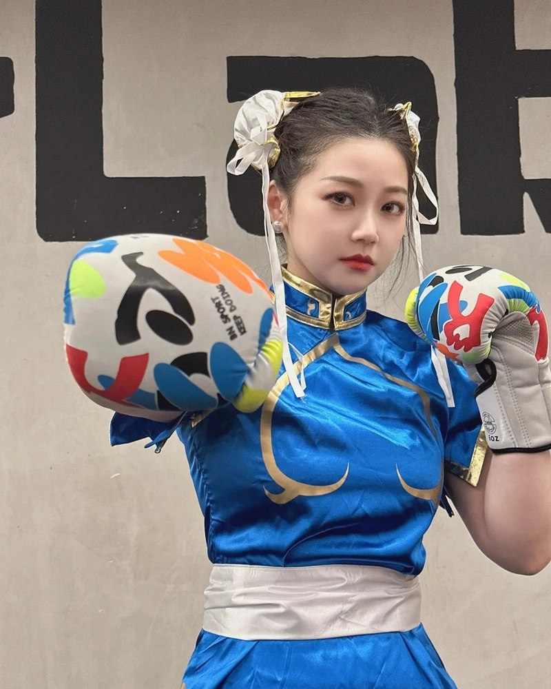 188+ ảnh Chun Li cosplay đẹp gợi cảm khiến fan mê mẩn