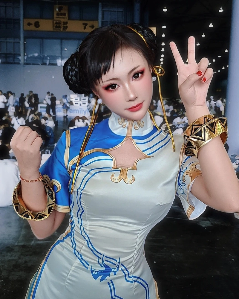188+ ảnh Chun Li cosplay đẹp gợi cảm khiến fan mê mẩn